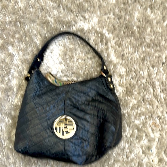 G by Guess | Bags | Guess All Black With Gold Emblem Vintage Hobo Purse ...